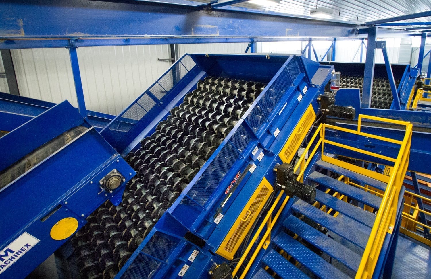 Machinex Recycling - MACH One News Screens